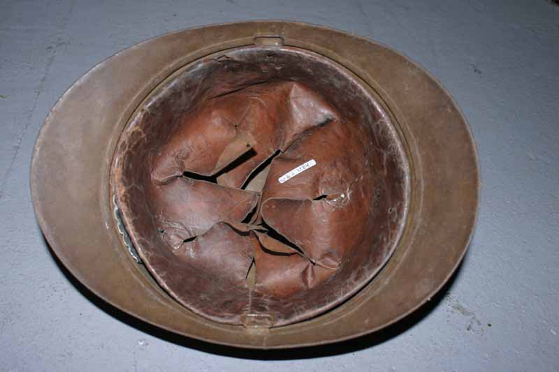 Helm adrian model 15 met markering 20/30 - ABL-History Forum